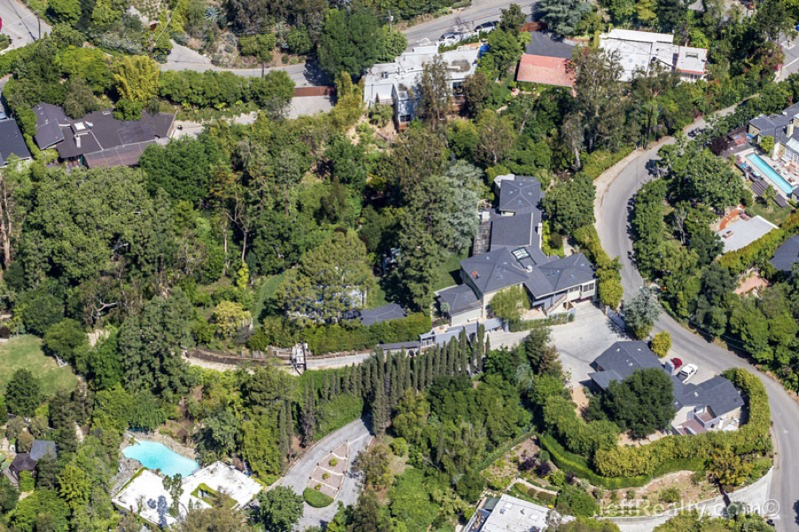 William Ferrell House – The Los Angeles Compound - Philosophy News